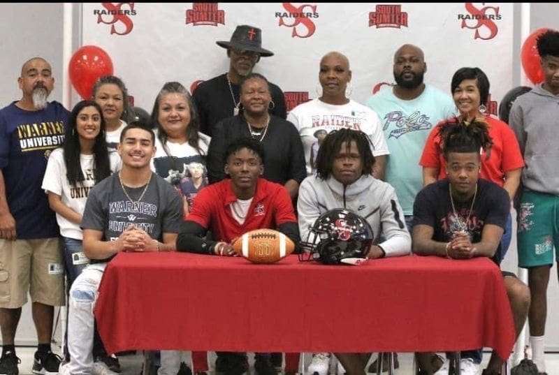 South Sumter Raider Football Players Sign Letters of Commitment!