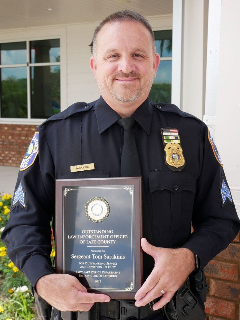 Lady Lake Police Sergeant Honored For Saving Occupants Of Burning Vehicle