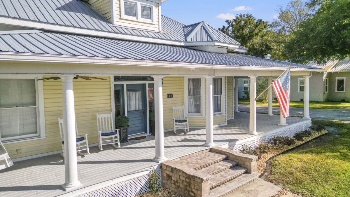 Historic Graham Manor Opens Its Doors for a Unique "Sip and See"