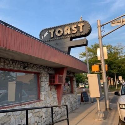 The Toast Café Set to Replace Rae Rae’s in Fruitland Park