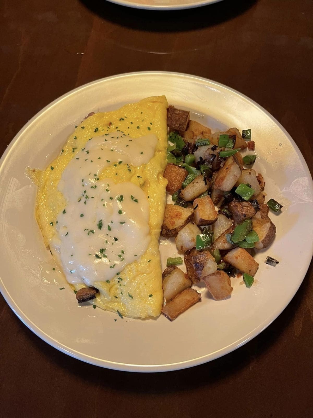 Whiskey Kitchen Opens in Mount Dora To Rave Reviews