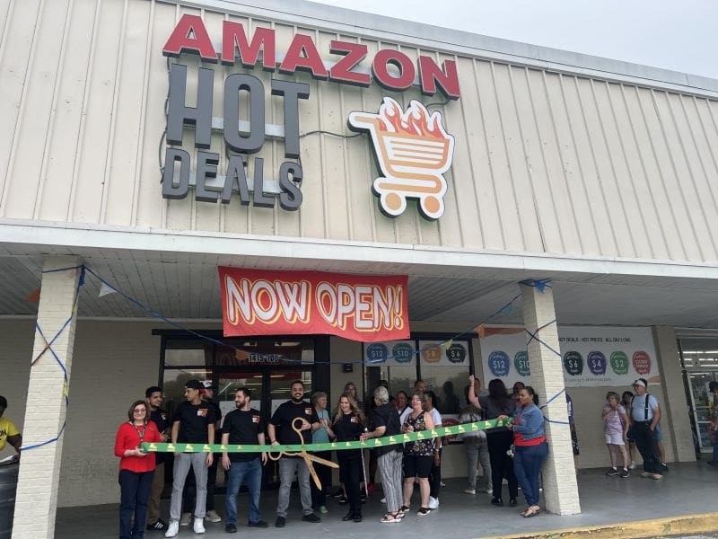 Amazon Hot Deals Host Grand Opening In Leesburg