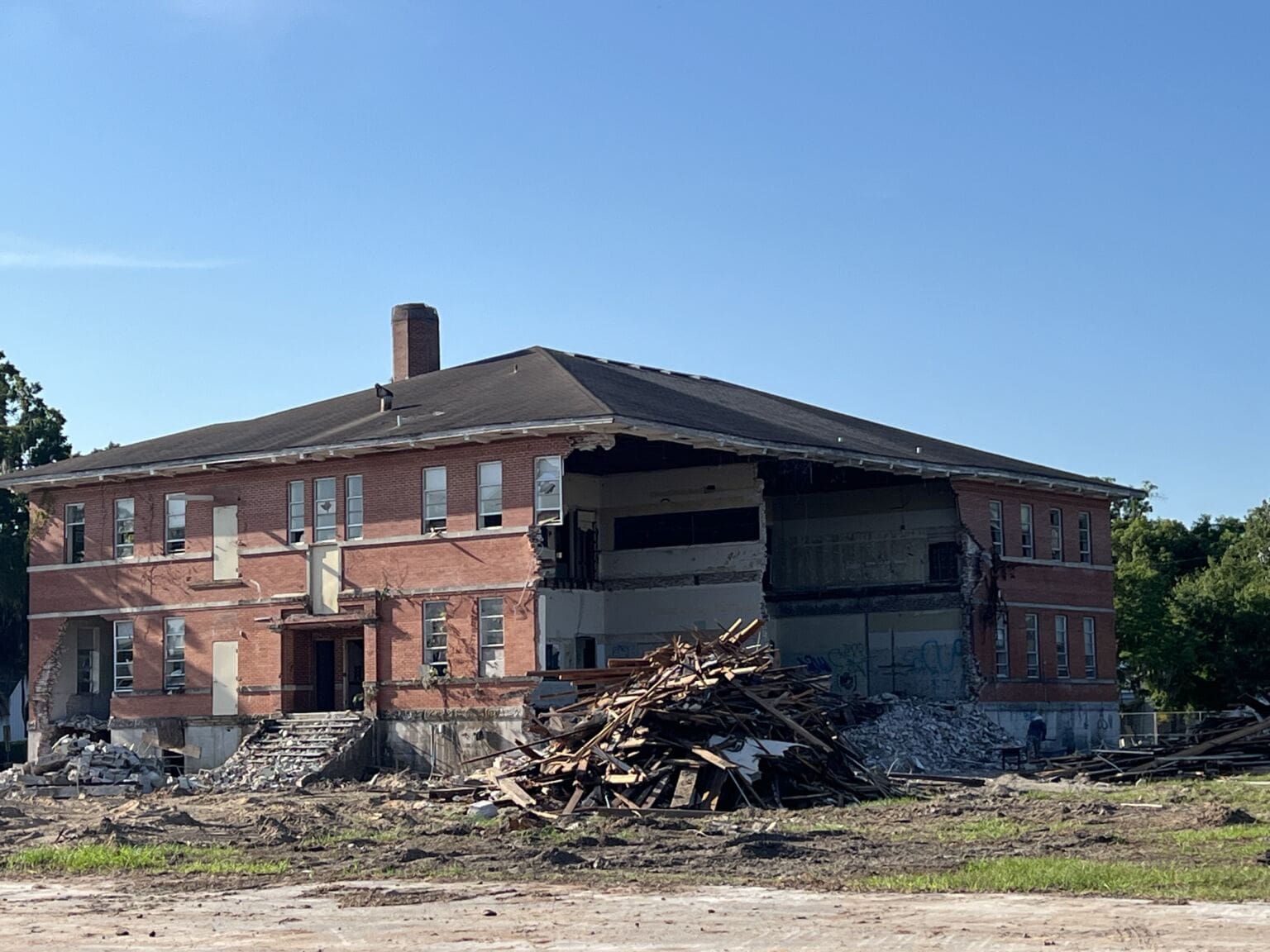 Historic Lee School Demolition Nearly Complete