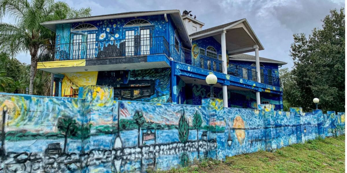 Mount Dora's 'Starry Night' House Gets the Star Treatment in New ...