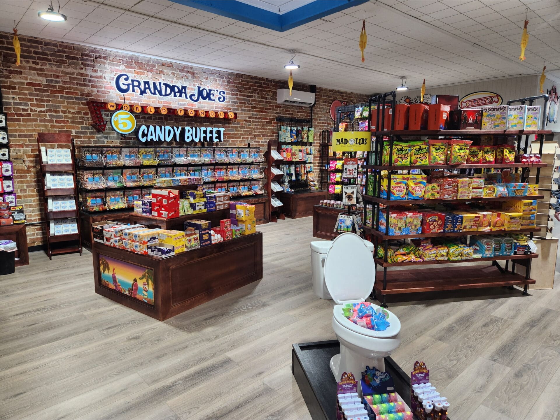 Grandpa Joe’s Candy Shop Opening This Thursday in Downtown Leesburg
