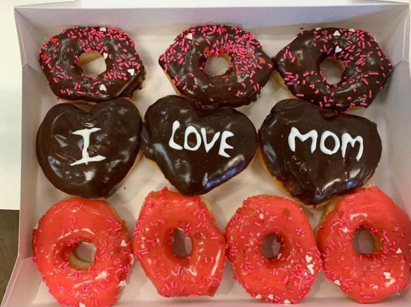 Kings Donuts & Deli of Mount Dora Takes Donut's to a Whole New Level