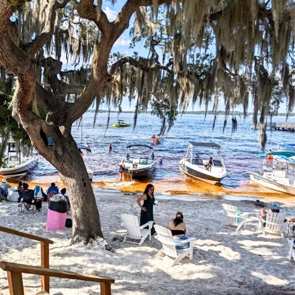 Life’s a Beach at Salt Shack on Lake Minneola