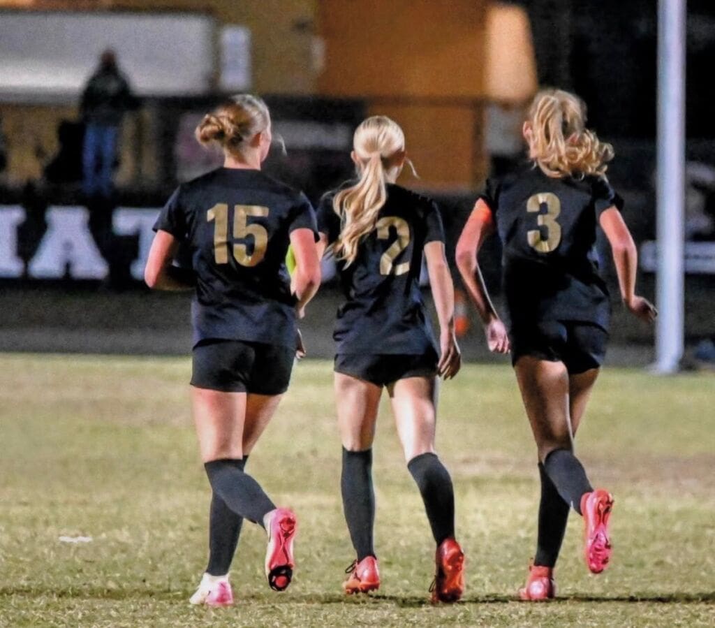 East Ridge Girls Varsity Soccer Eyes District Crown